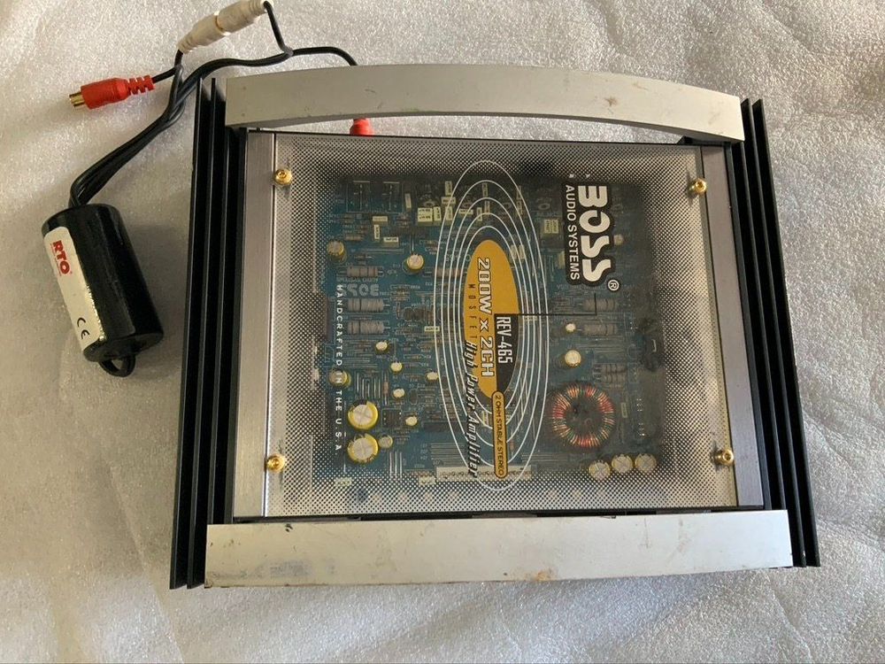BOSS REV-465 Verstärker 2 * 200W (Gebraucht) in Reichenbach für CHF 1 ...