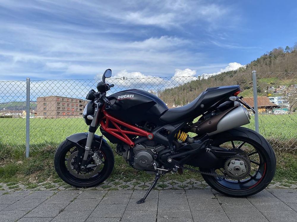 DUCATI Monster 796 (Gebraucht) in Steffisburg für CHF 4900 – nur Abholung auf Ricardo kaufen