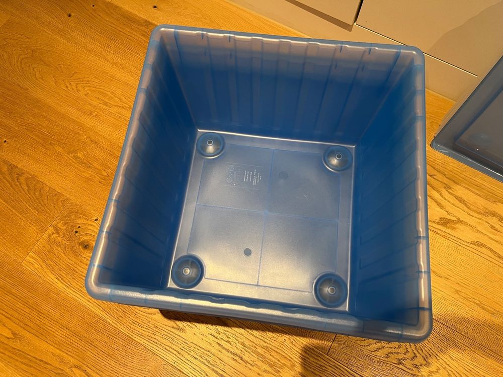 3 blaue Rollbehälter mit weissem Deckel, Vessla, Ikea, | Kaufen auf Ricardo