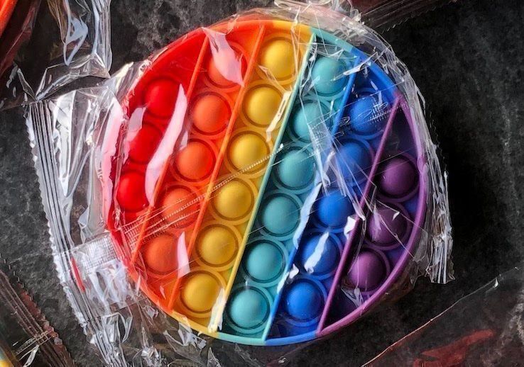 Pop it Regenbogen Popit Fidget Poppit (Neu und originalverpackt) in ...