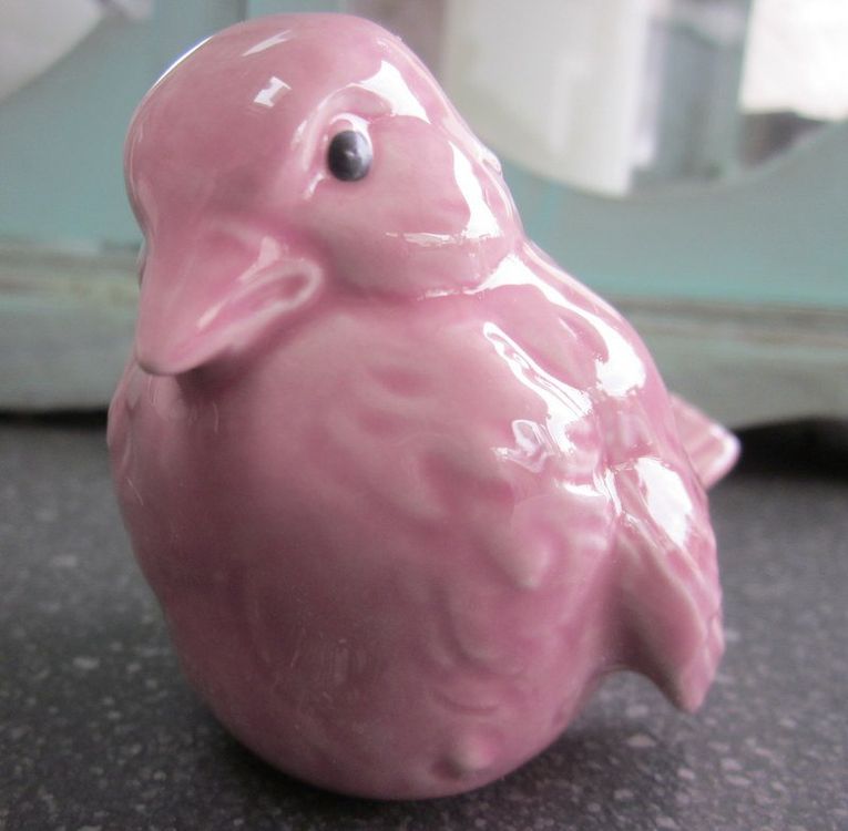 Goebel Porzellan-Figur Vogel Spatz, CV 74, in rosa | Kaufen auf Ricardo