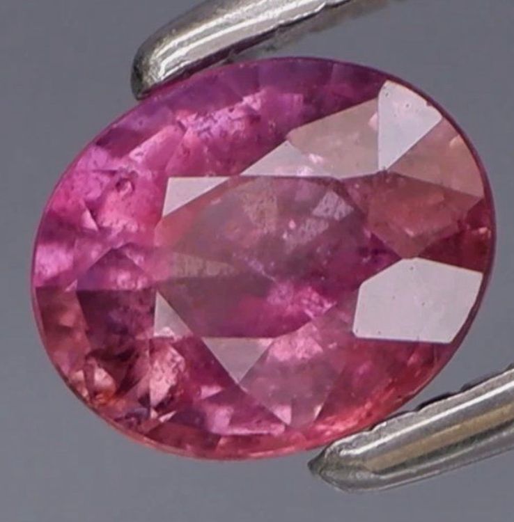 Edelstein 0.71 Ct. Natur Saphir aus Afrika unbehandelt ! (Neu und ...