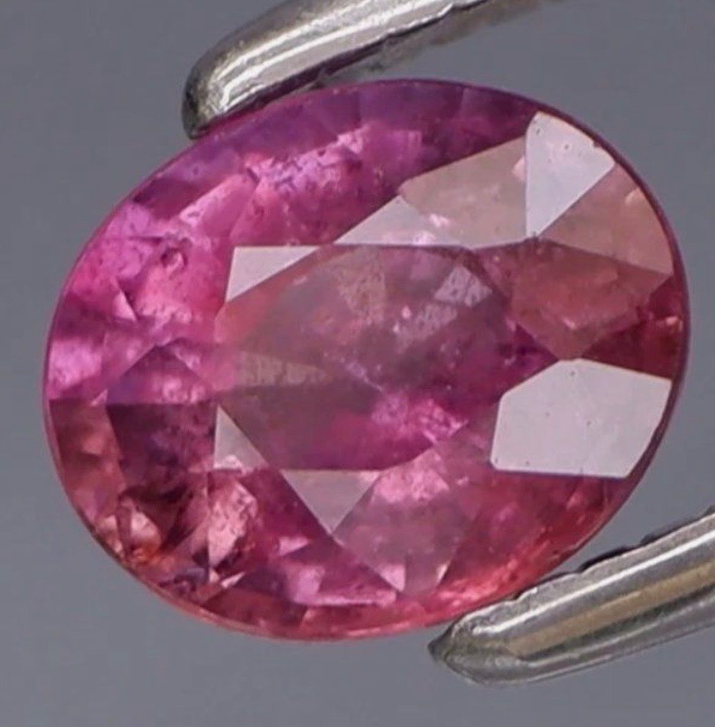 Edelstein 0.71 Ct. Natur Saphir aus Afrika unbehandelt ! (Neu und ...