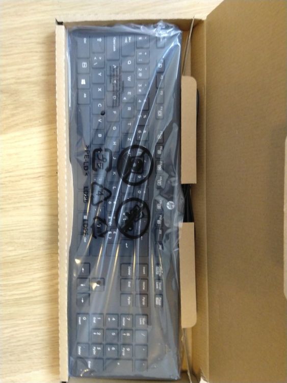 Tastatur mit Kabel | Kaufen auf Ricardo Tastatur mit Kabel | Kaufen auf Ricardo