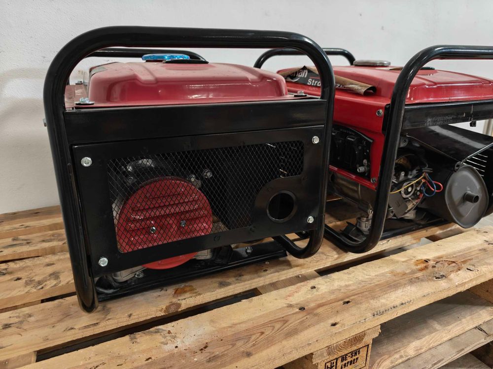 2x 2800 W Stromerzeuger Notstrom Generator mit Mangel (Defekt) in Baar ...