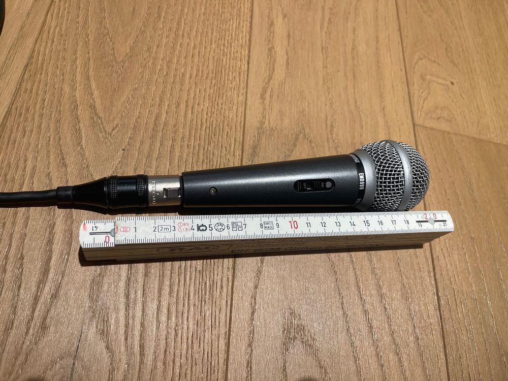 Professionelles Mikrofon AKG (Gebraucht) in Flums für CHF 16 – mit ...