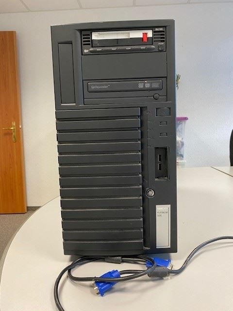 Server (Gebraucht) in Wängi für CHF 10 – mit Lieferung auf Ricardo kaufen