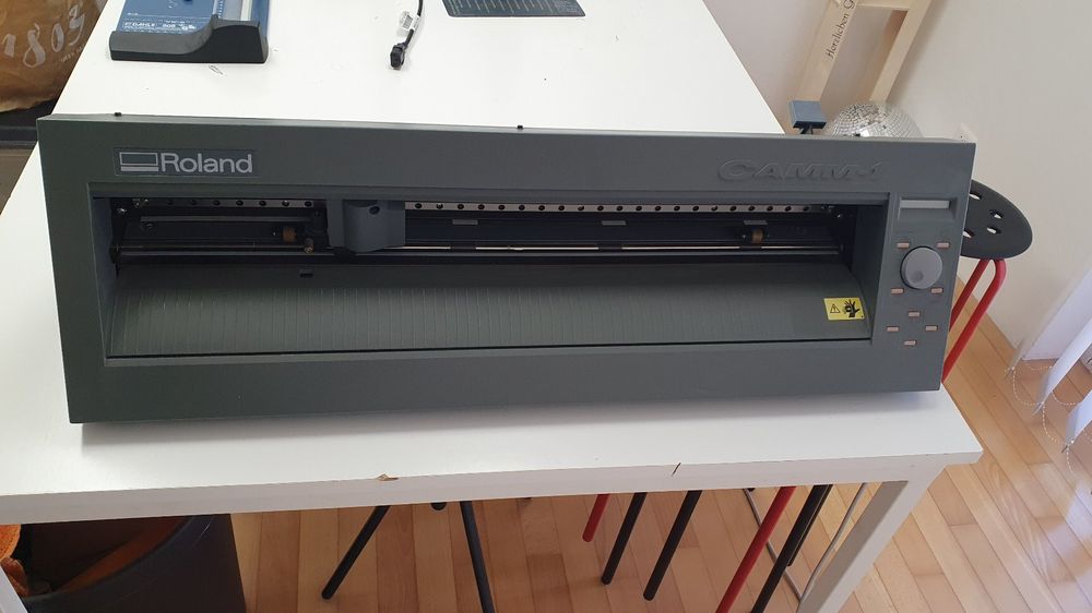 Schneidplotter Roland CAMM-1 CX-24 (Defekt) in Bichelsee für CHF 170 ...