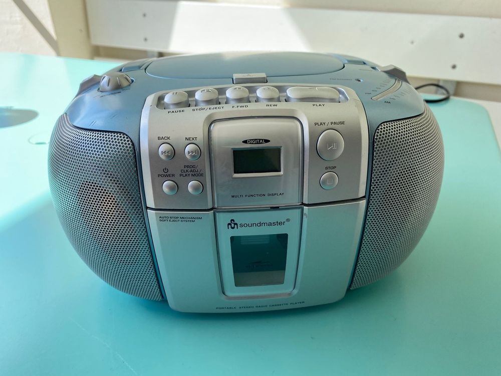 Ghettoblaster mit CD, Tape, Radio von Soundmaster (Gebraucht) in Bern ...