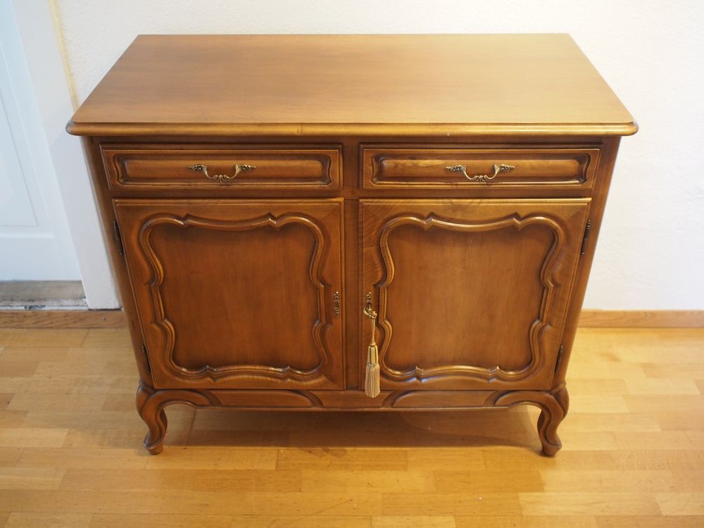 Elegantes Antike Mobel Gebraucht Bild
