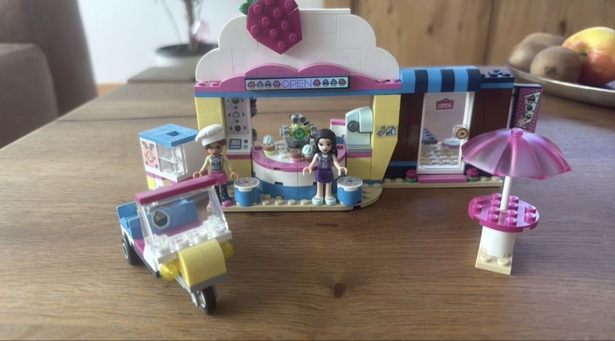 Lego Friends Cupcake Cafe Set 41119 - Komplett mit Figuren (Gebraucht ...