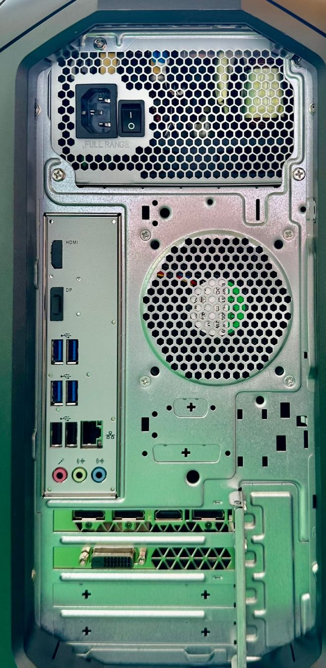 Gaming PC Acer Predator G6-710 (Ordinateur de jeu) - 325 CHF (Gebraucht ...