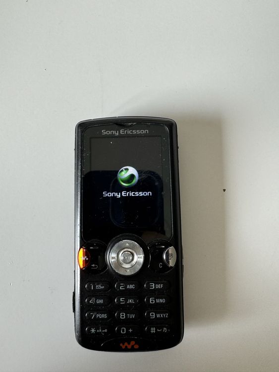 Sony Ericsson W810i noir avec chargeur | Kaufen auf Ricardo