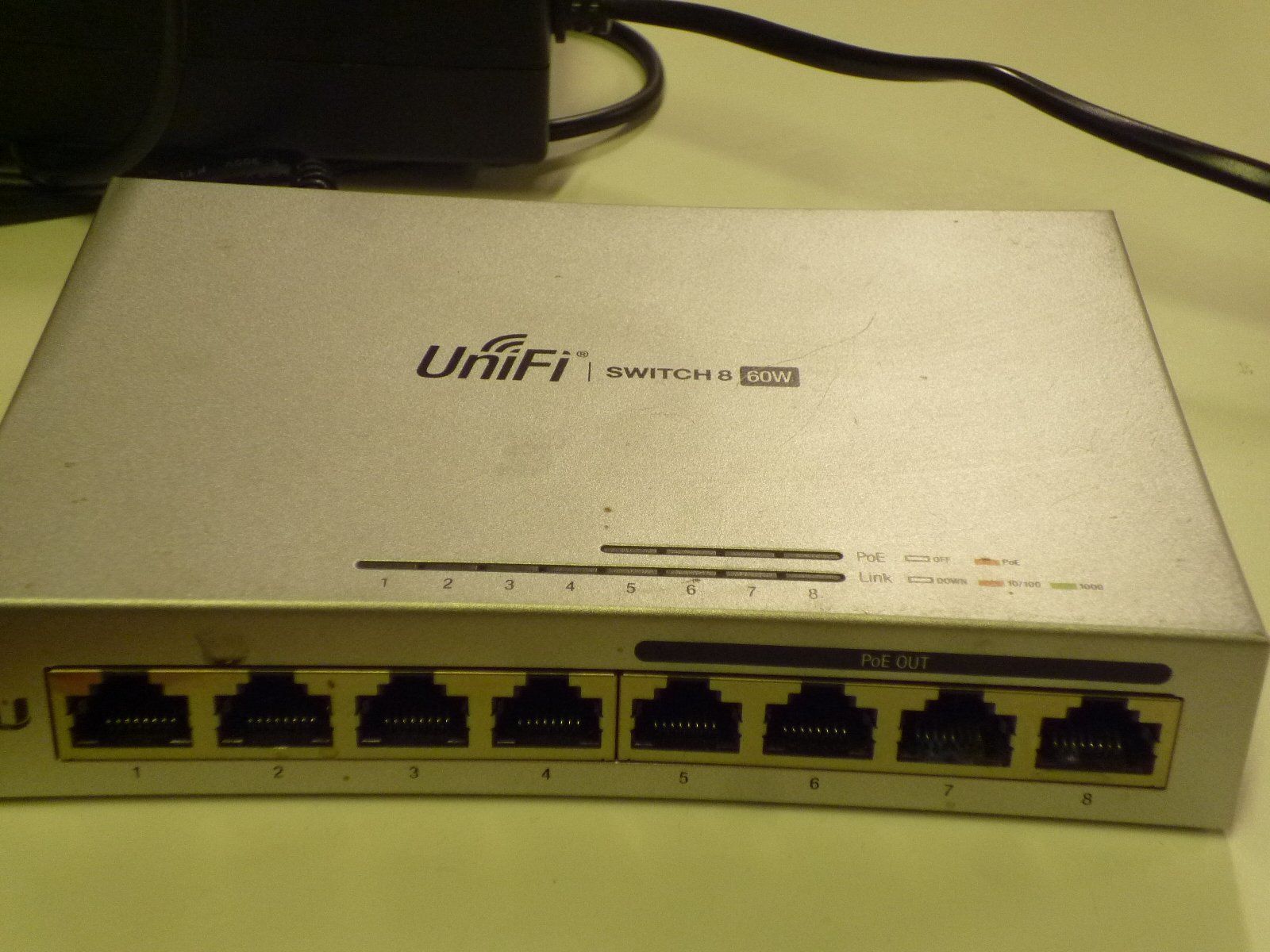 Ubiquiti UniFi Switch 8 (US-8-60W) • 8-Port Gigabit • 60W Po (Gebraucht ...