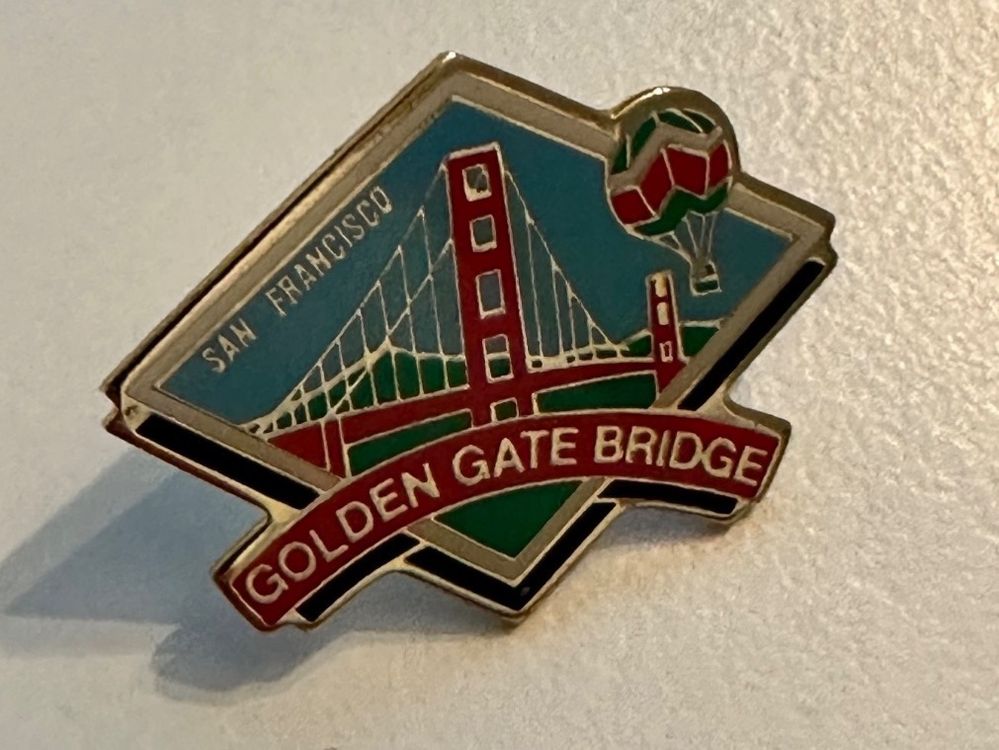 San Francisco Golden Gate Bridge Pin (Gebraucht) in für CHF 4 – mit ...