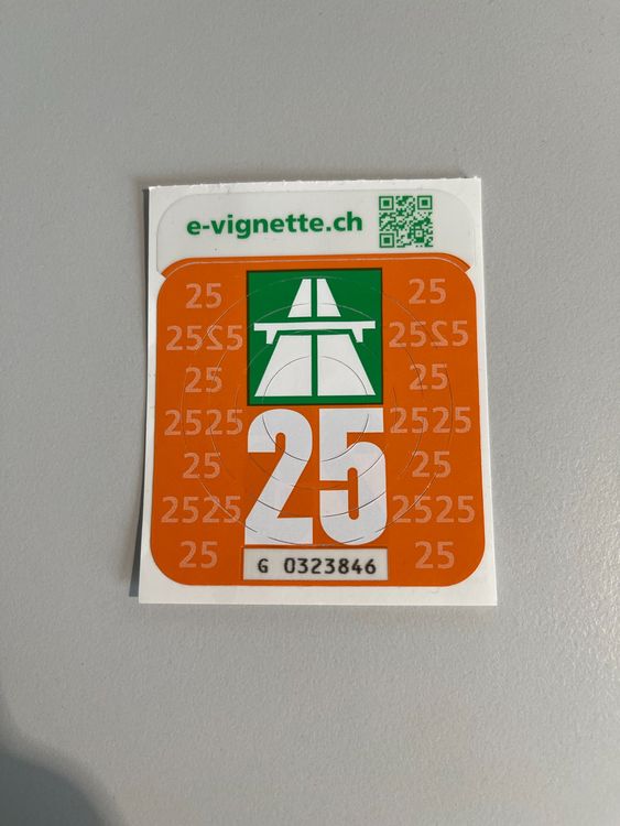 Autobahnvignette Schweiz 2025 (Neu und originalverpackt) in Uster für CHF 37 – mit Lieferung auf ...