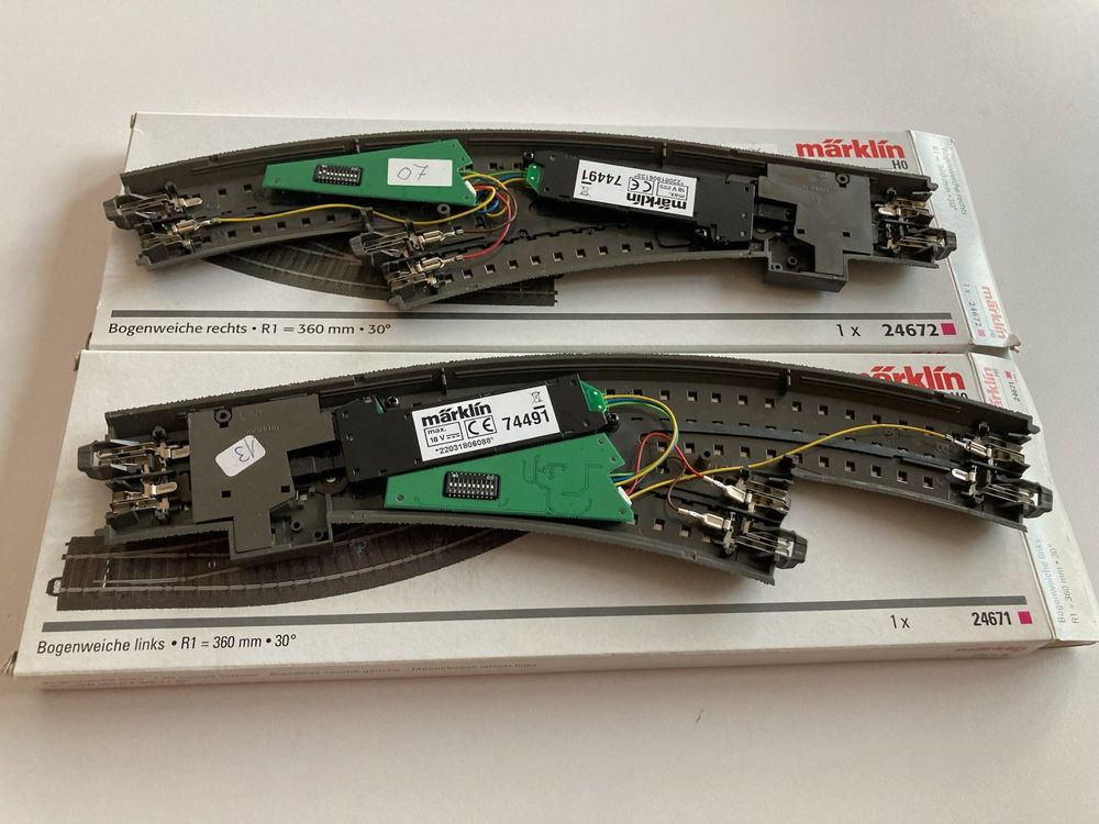 Märklin 24671 + 24672 : Aiguillages courbes motorisés H0 (Gebraucht) in ...