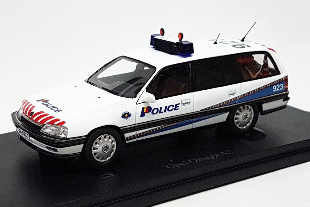 1:43 ACE Opel Omega A2 Police cantonale de Genève (Neu und ...