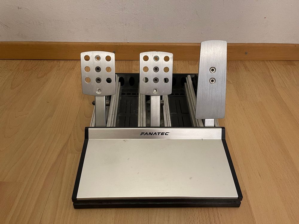Fanatec CSR Elite Pedals (Gebraucht) in Zürich für CHF 13 – nur ...