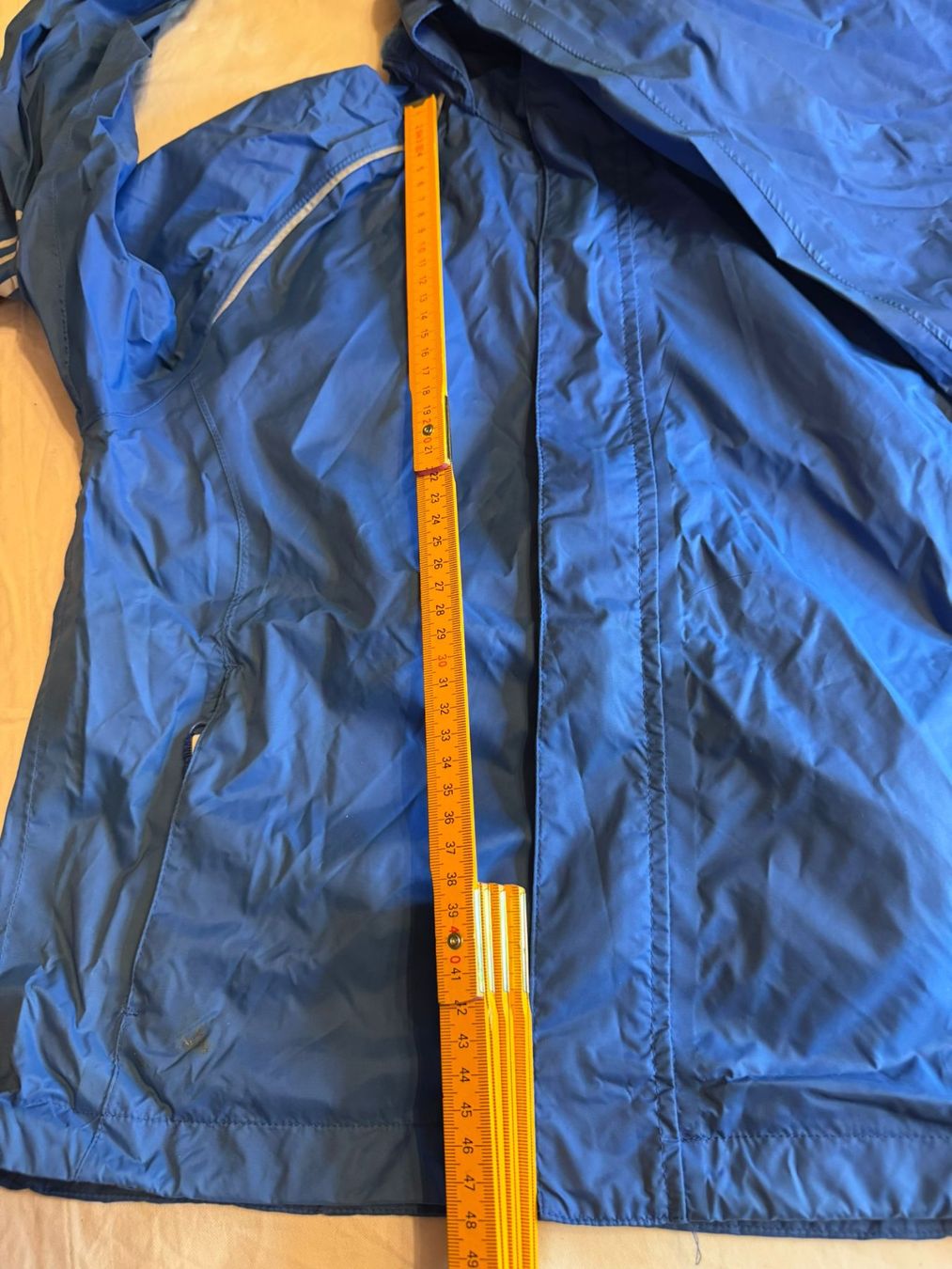 Campus Blue Rain Jacket / Windbreaker with Hood (D'occasion) à Puidoux ...