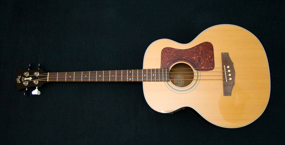 Akustik Bass Guild B30E | Kaufen auf Ricardo