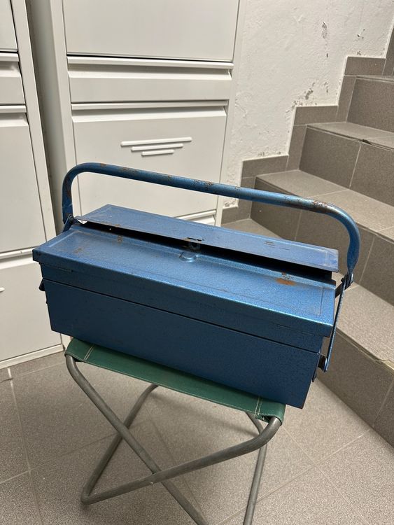 Werkzeug Kasten Box Metall 3/3 (Gebraucht) in Luzern für CHF 1 – nur ...