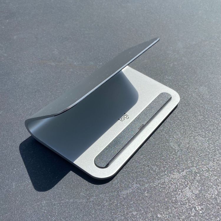 Logitech Base (Gebraucht) in Schwerzenbach für CHF 40 – mit Lieferung ...