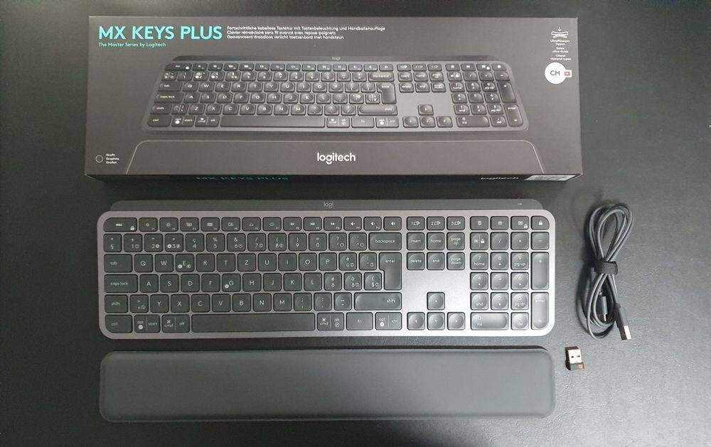 Logitech MX KEYS PLUS inkl. Handauflage (Neu (gemäss Beschreibung)) in ...