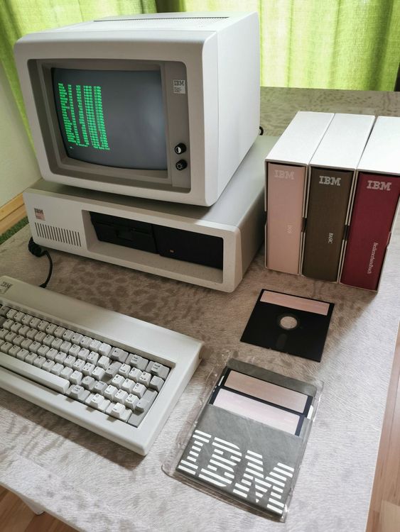 IBM PC1 ersten Personal Computers 1981 (Gebraucht) in Urdorf für CHF ...