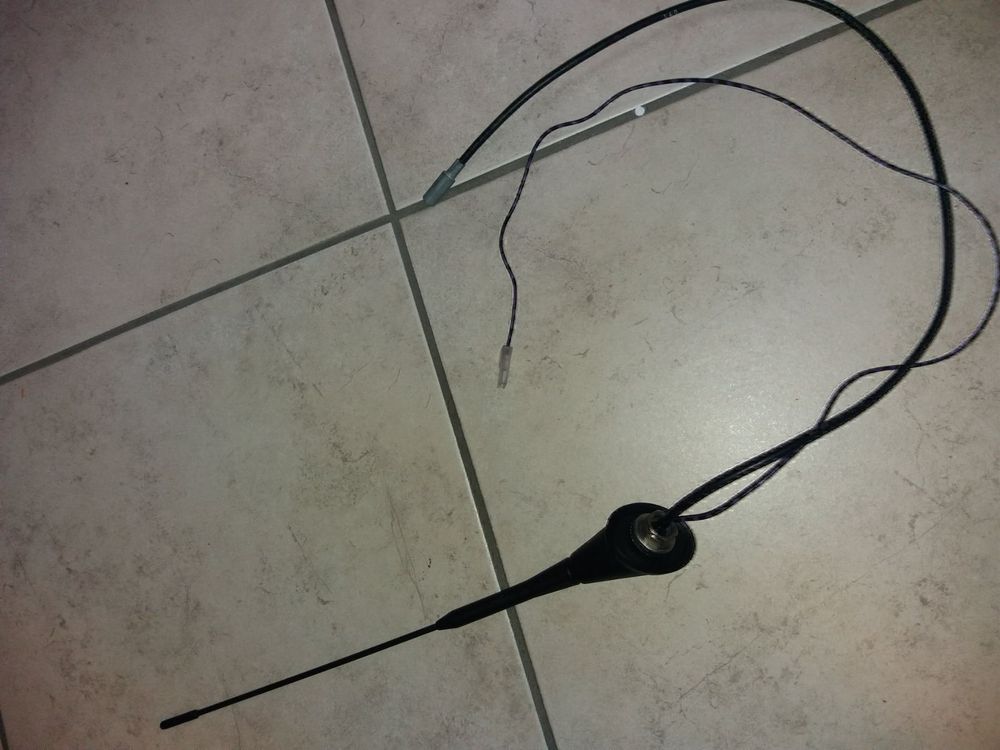 DAB+ Autoantenne (Neu (gemäss Beschreibung)) in Bauma für CHF 35 – mit ...