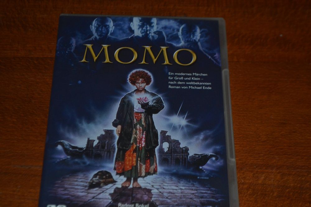Momo (DVD) (Gebraucht) in Laupen ZH für CHF 3 – nur Abholung auf Ricardo kaufen