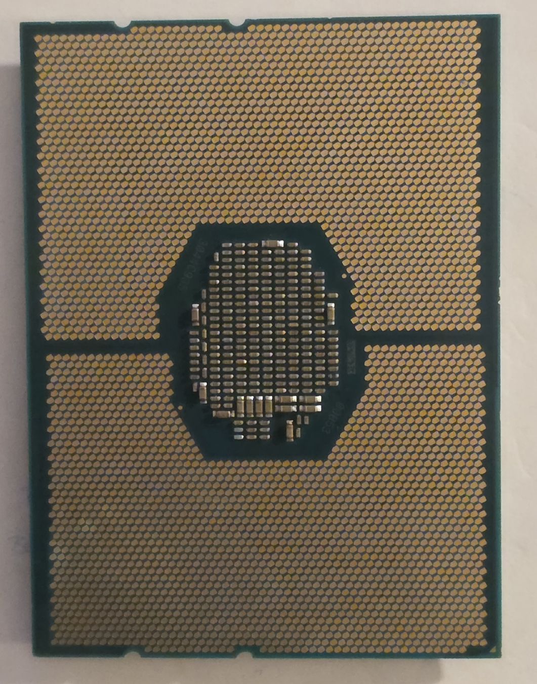 Intel Xeon Gold 6254 CPU - Leistungsstark und zuverlässig (Gebraucht) in Zürich für CHF 99 – mit ...