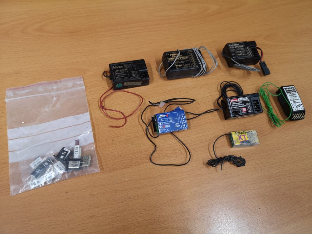 Grosses RC 40MHz Empfänger Set ab 1Fr!!! (Gebraucht) in Frauenfeld für CHF 17 – mit Lieferung ...