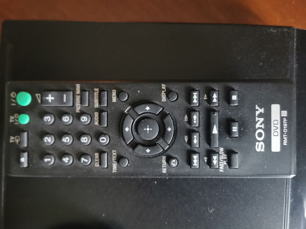 SONY DVP-SR760H - Multimediaplayer | Kaufen auf Ricardo