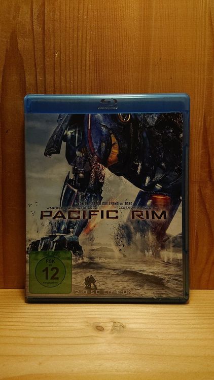 PACIFIC RIM Blu-Ray (Gebraucht) in Wilderswil für CHF 1.9 – mit Lieferung auf Ricardo kaufen