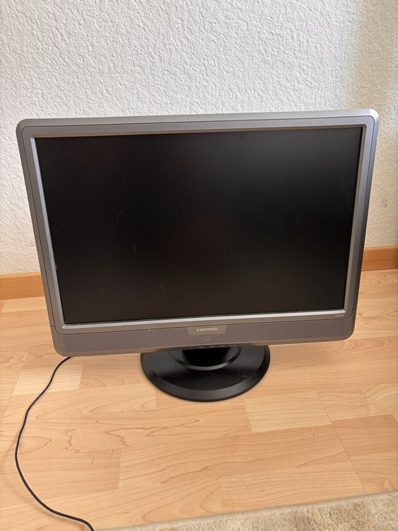 Compaq LCD monitor 22” (Gebraucht) in Zürich für CHF 20 – nur Abholung ...