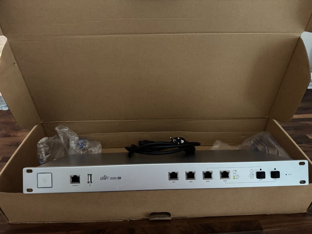 UniFi Security Gateway Pro 4 USG-PRO-4 (Gebraucht) in Rothrist für CHF ...