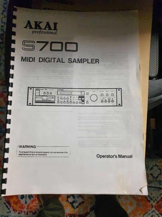 Akai S700 MIDI Digital Sampler - Manual (Gebraucht) in Muri AG für CHF ...