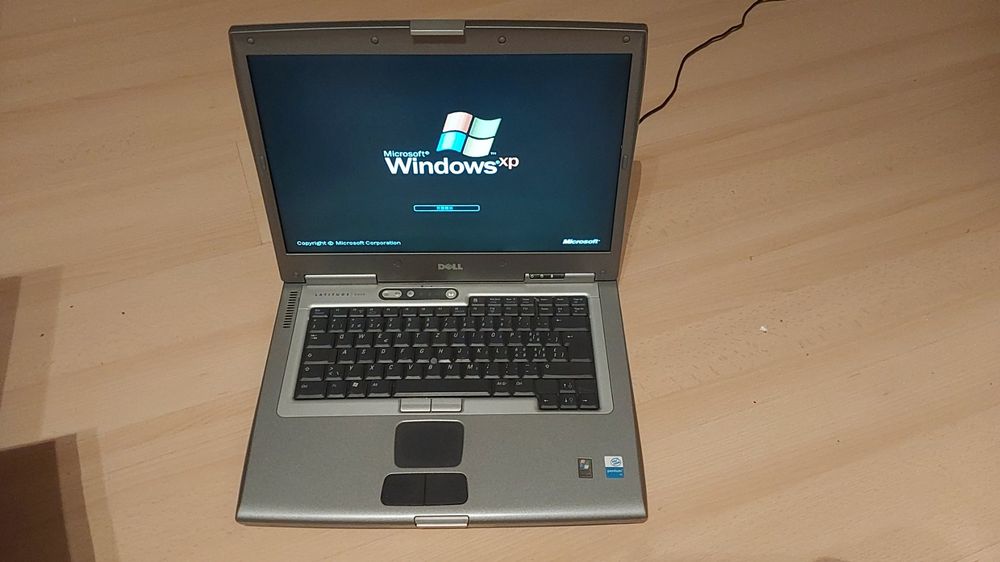 Windows XP Laptop (Defekt) in Henggart für CHF 26 – mit Lieferung auf ...