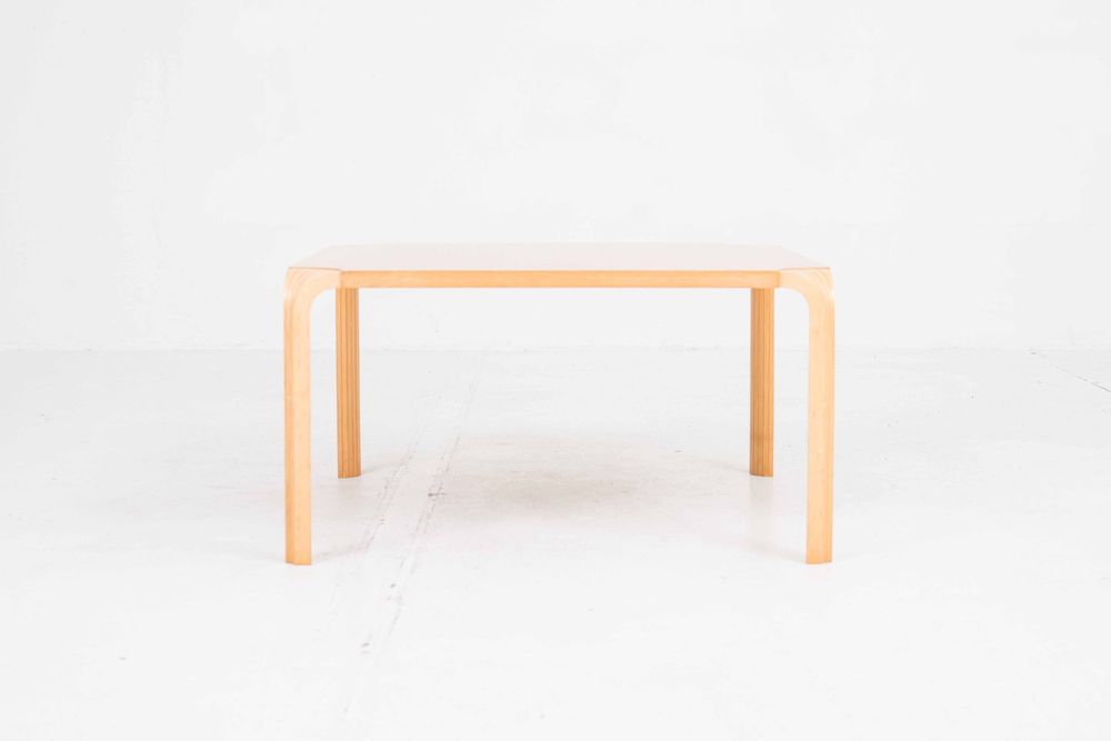 Artek X800 Couchtisch von Alvar Aalto (D'occasion) à Zürich pour CHF 1280 – retrait uniquement ...