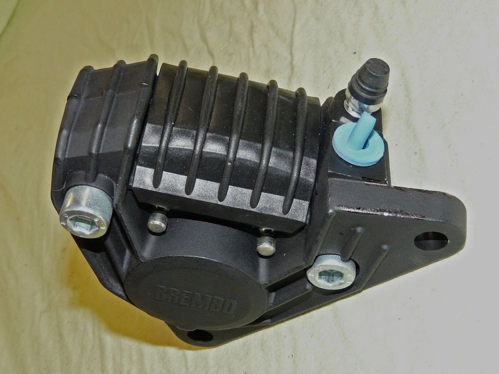 1 Stk. BREMBO P-08 Doppelkolben-Bremszange, NOS (Neu (gemäss ...