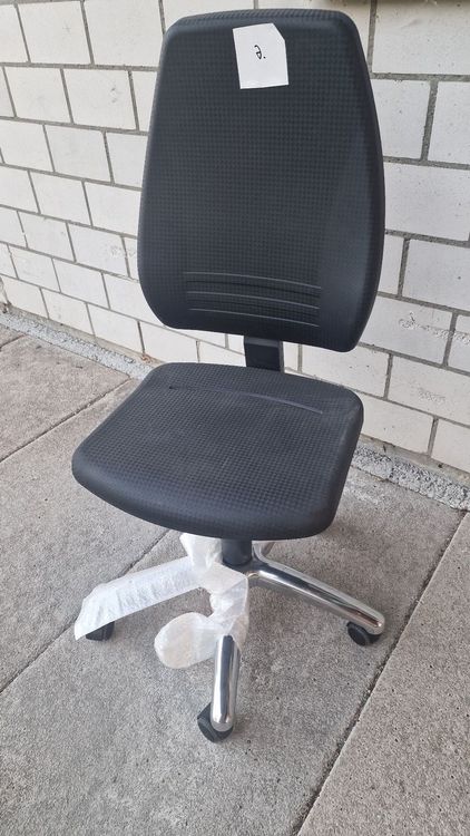 Bürostuhl neu und original verpackt NP CHF425.- (Neu und originalverpackt) in Wattwil für CHF 80 ...