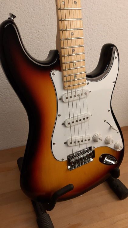 Jaws Custom Switzerland E-Gitarre w neu (Gebraucht) in Solothurn für ...