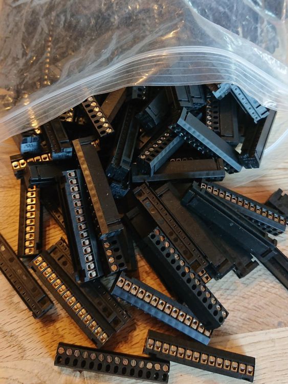 Ganzes Pack Klemmenblock steckbar 14-pol. RM3.50 - 31166114 | Kaufen ...