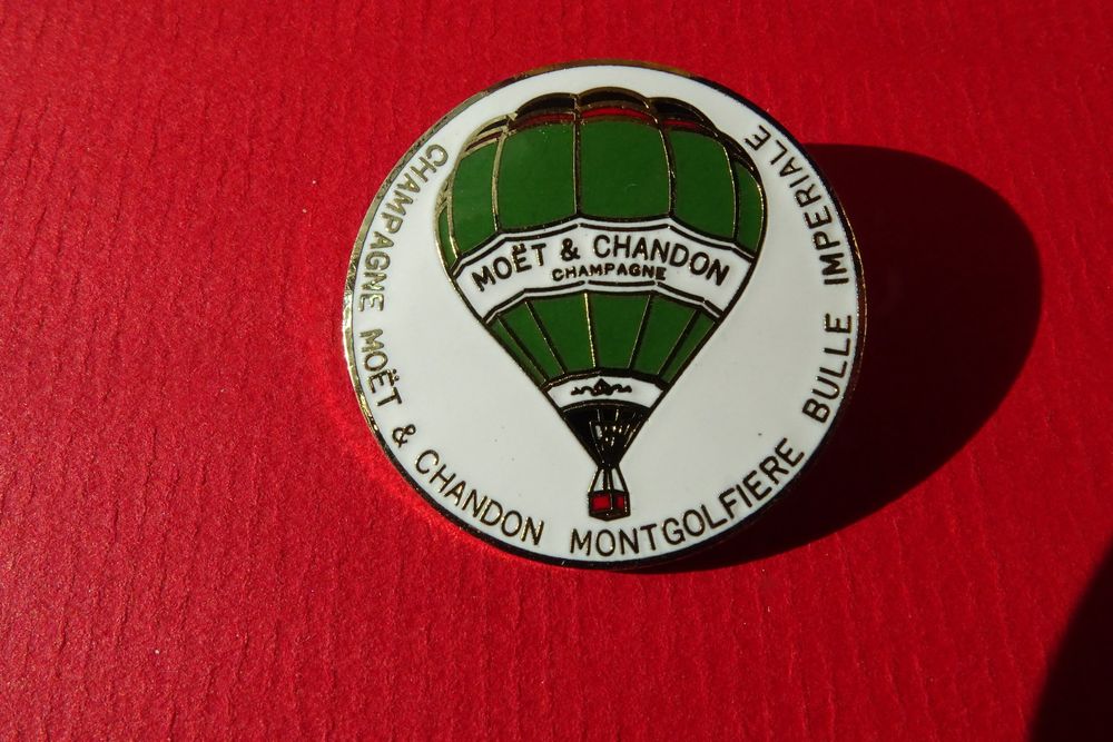 pin's / broche montgolfière champagne Moët & Chandon (D'occasion) à ...