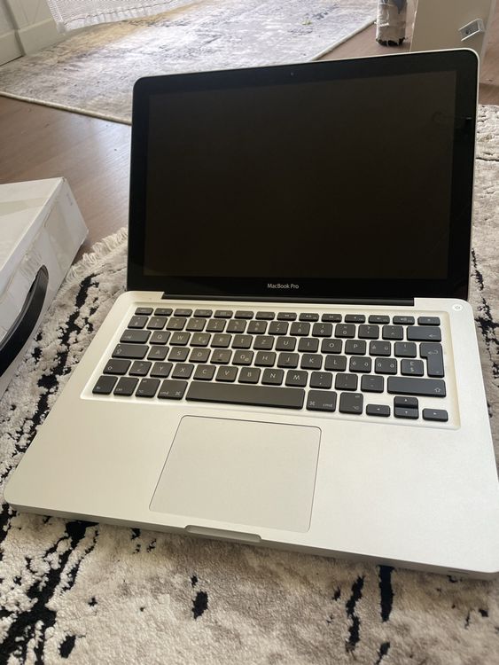 MacBook Pro mit OVP 4GB RAM 465GB SSD Top Zustand! (Gebraucht) in ...