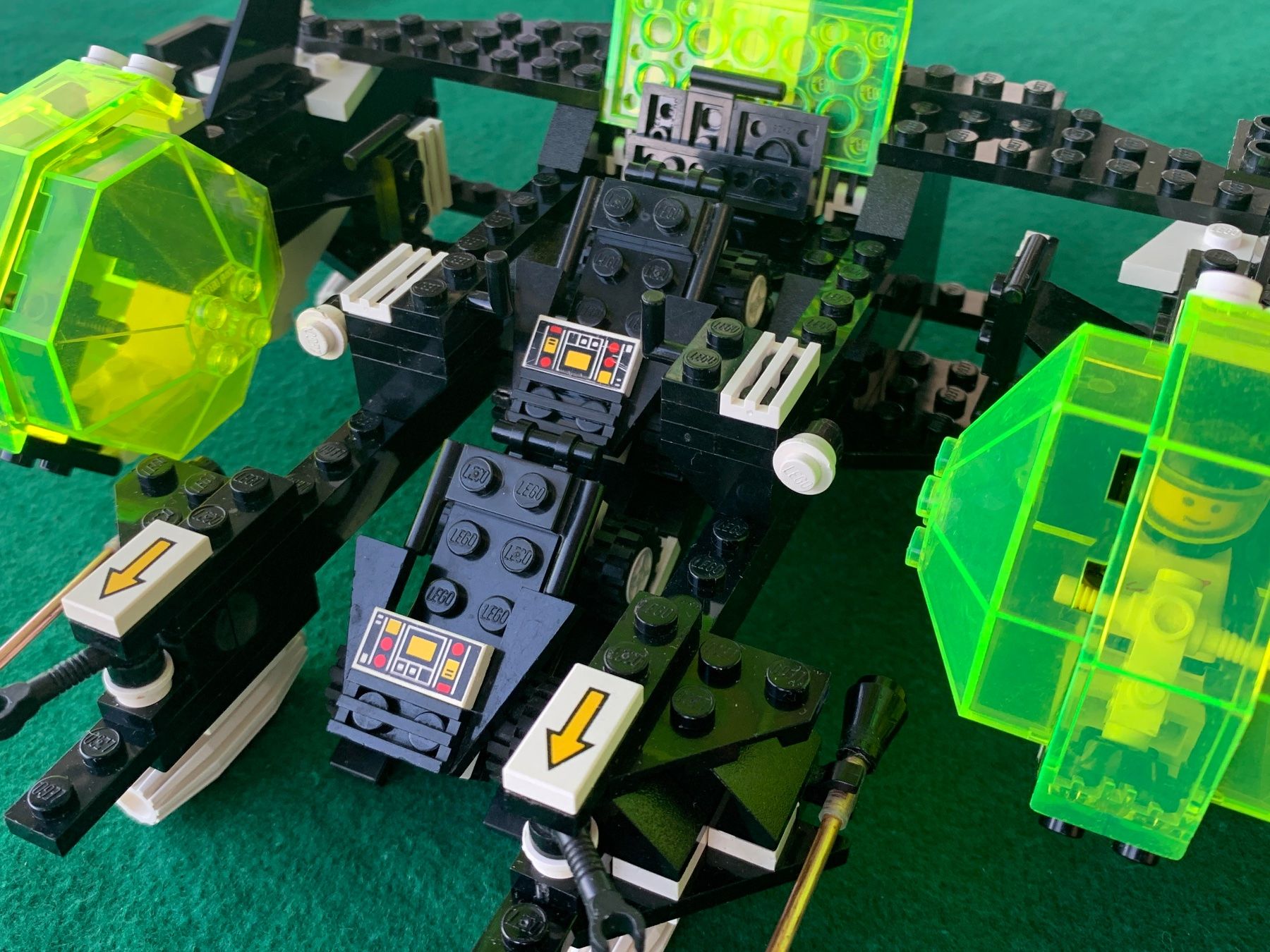 Lego 6981 – Blacktron 2 Aerial Intruder – 1991 RARE (D'occasion) à ...