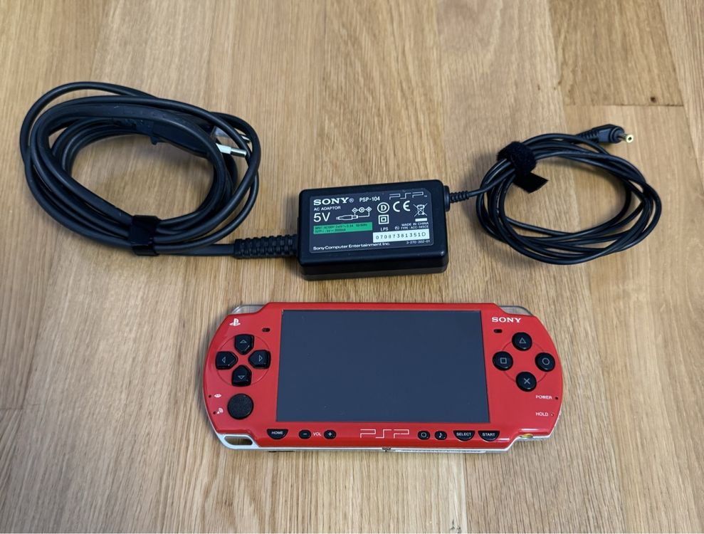 Sony PSP 2004 Red / Rot mit Ladekabel (Gebraucht) in Herisau für CHF ...