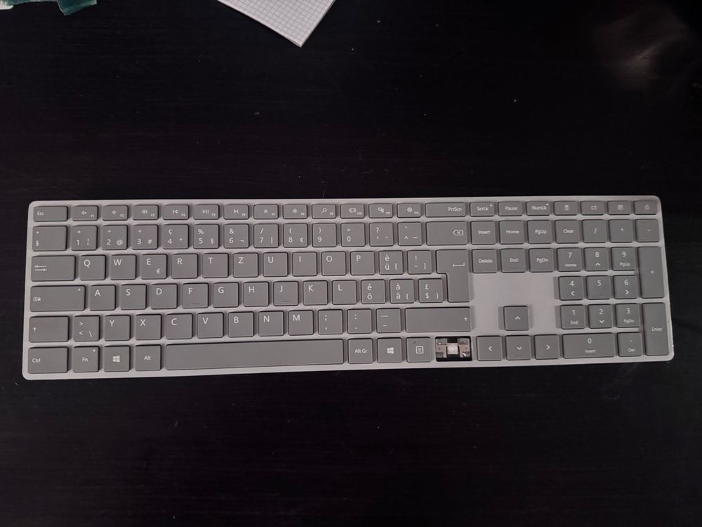 Microsft Surface Keyboard (Gebraucht) in Zürich für CHF 18 – nur ...