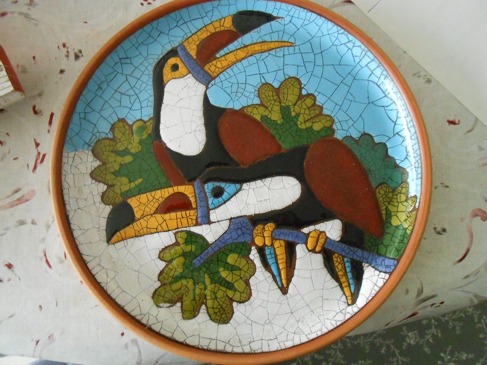 Tonteller " Tukan " 24 cm ohne Makel ( Südamerica (Gebraucht) in für CHF 6.8 – mit Lieferung auf ...